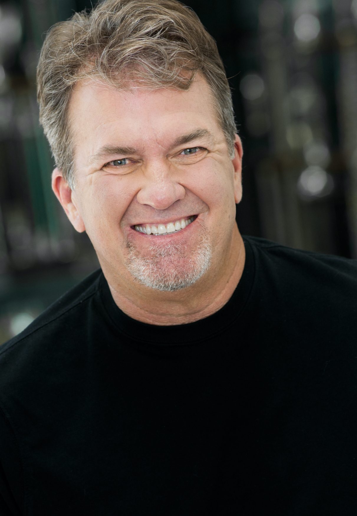 About Us | Mike Skinner The Gun Slinger